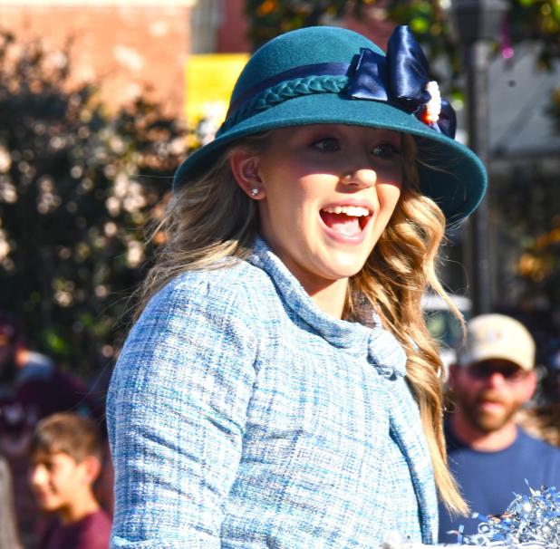 Vermilion Catholic Homecoming parade photos | Vermilion Today